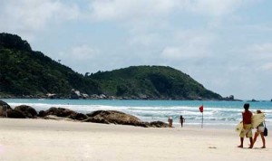 Playas de Bombas y Bombinhas, Brasil